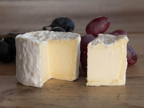 Soft Cheese | Varieties of Soft Cheeses | Cotswold Cheese | Cotswolds ...